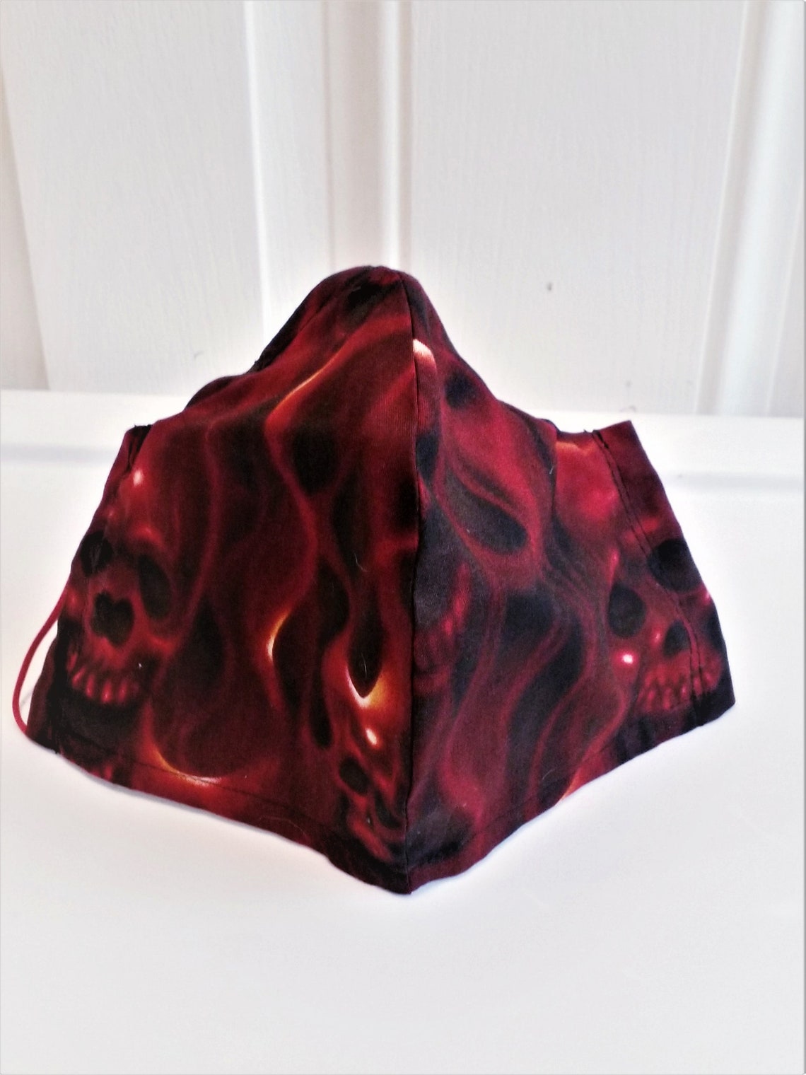 Face Mask Skulls Red With Filter and Nose Wire, Fabric Halloween Dust ...