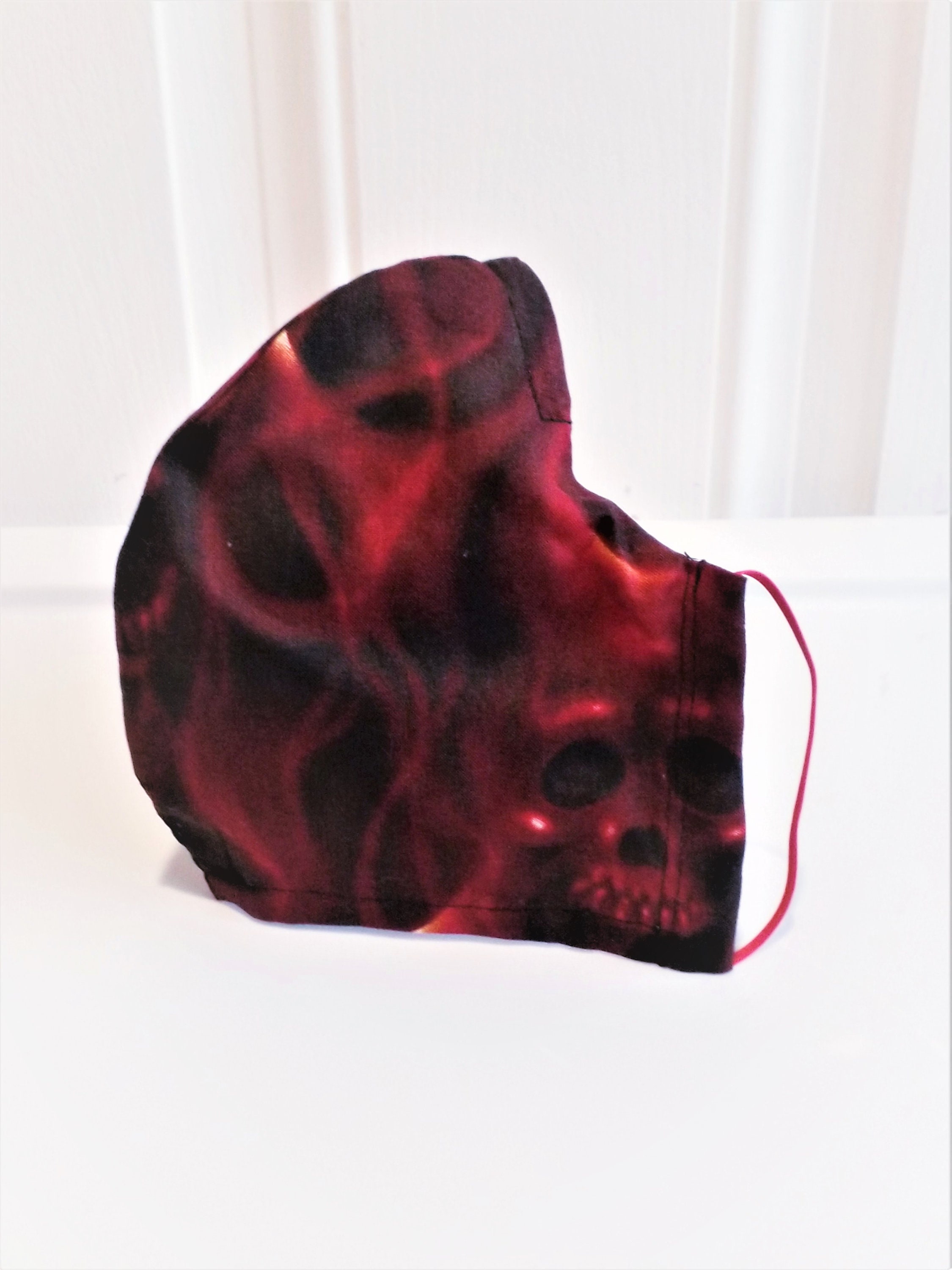 Face Mask Skulls Red With Filter and Nose Wire, Fabric Halloween Dust ...