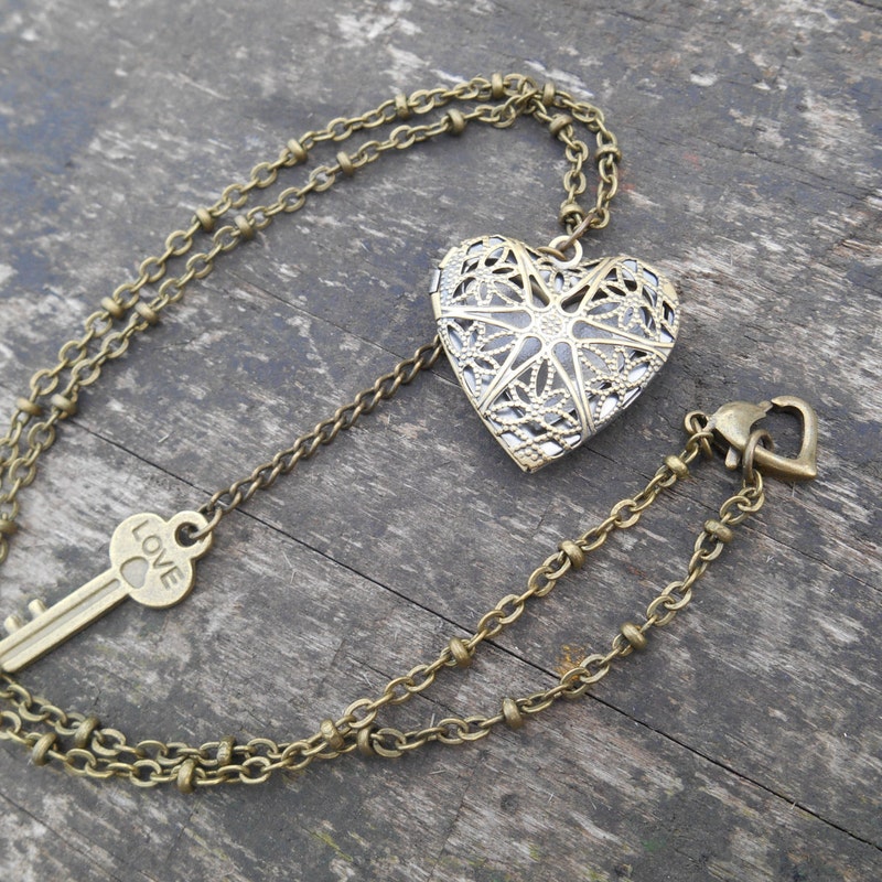 Filigree Locket - Etsy