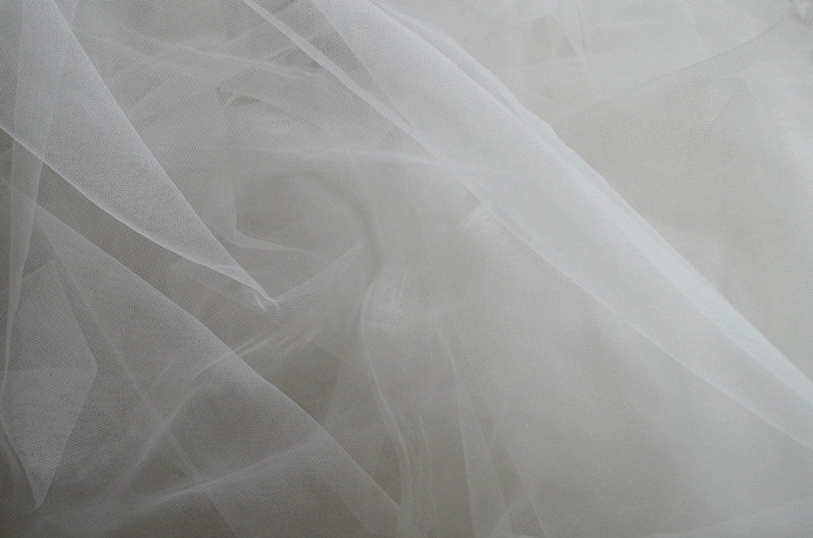 White Mesh White Netting Fabric White Tulle for Bridal Veil | Etsy Canada