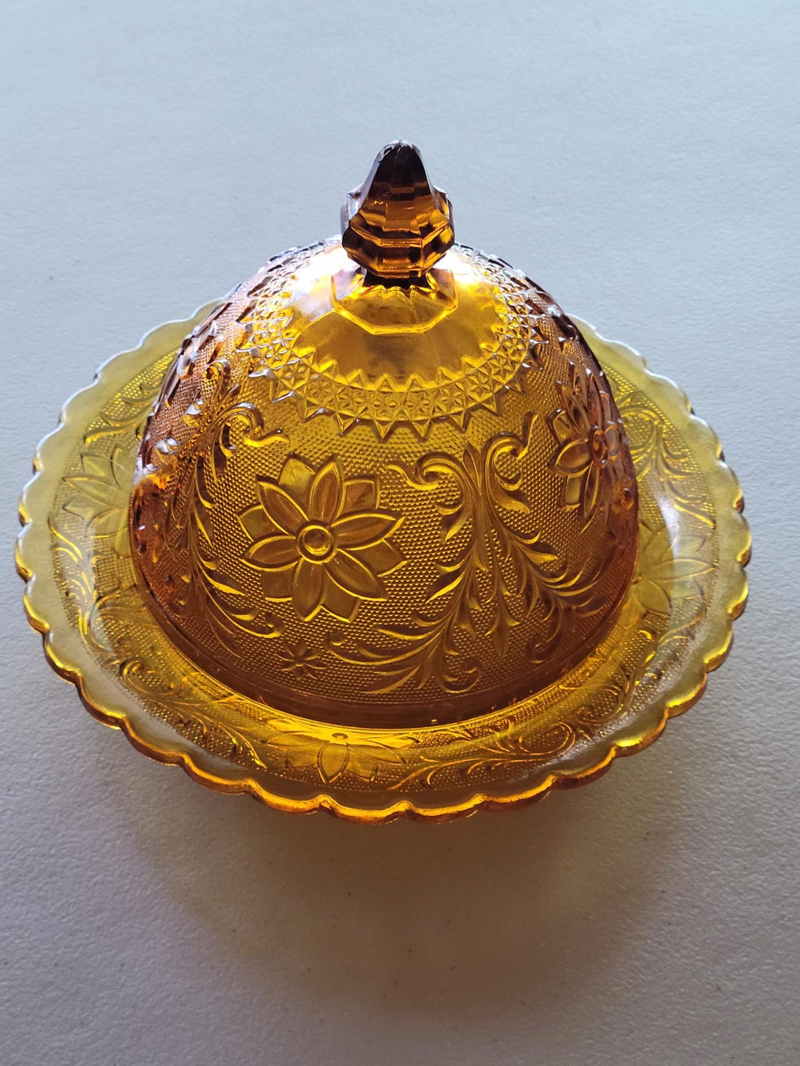 Vintage Indiana Tiara Amber Glass Round Butter Sandwich Pressed Glass ...