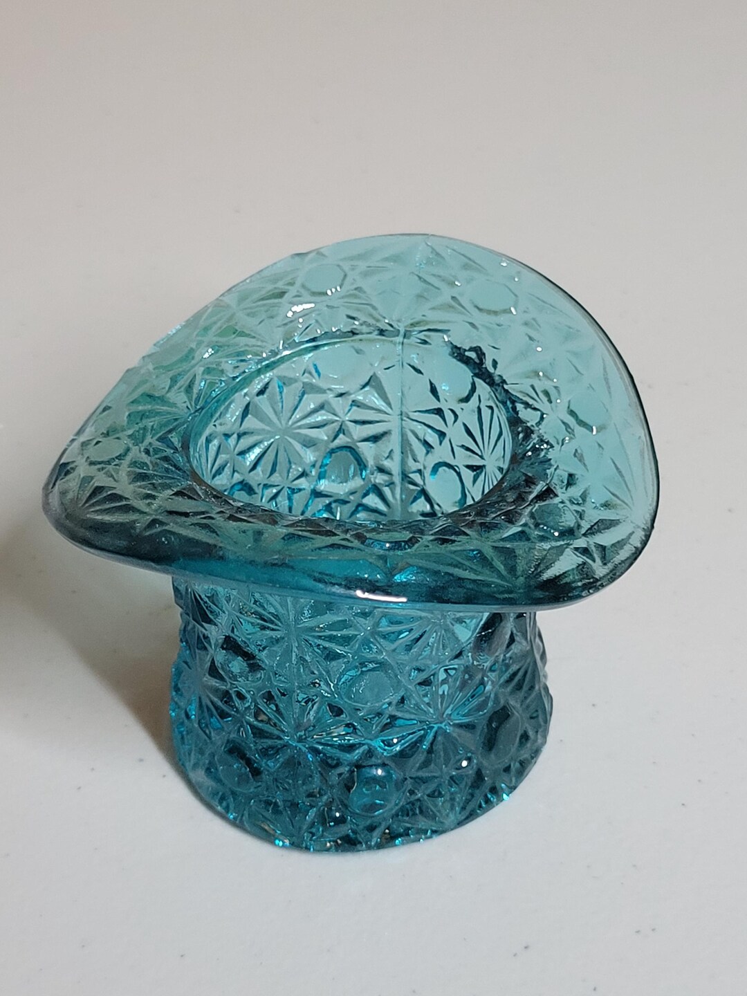 Fenton Teal Top Hat Daisy and Button Pattern - Etsy