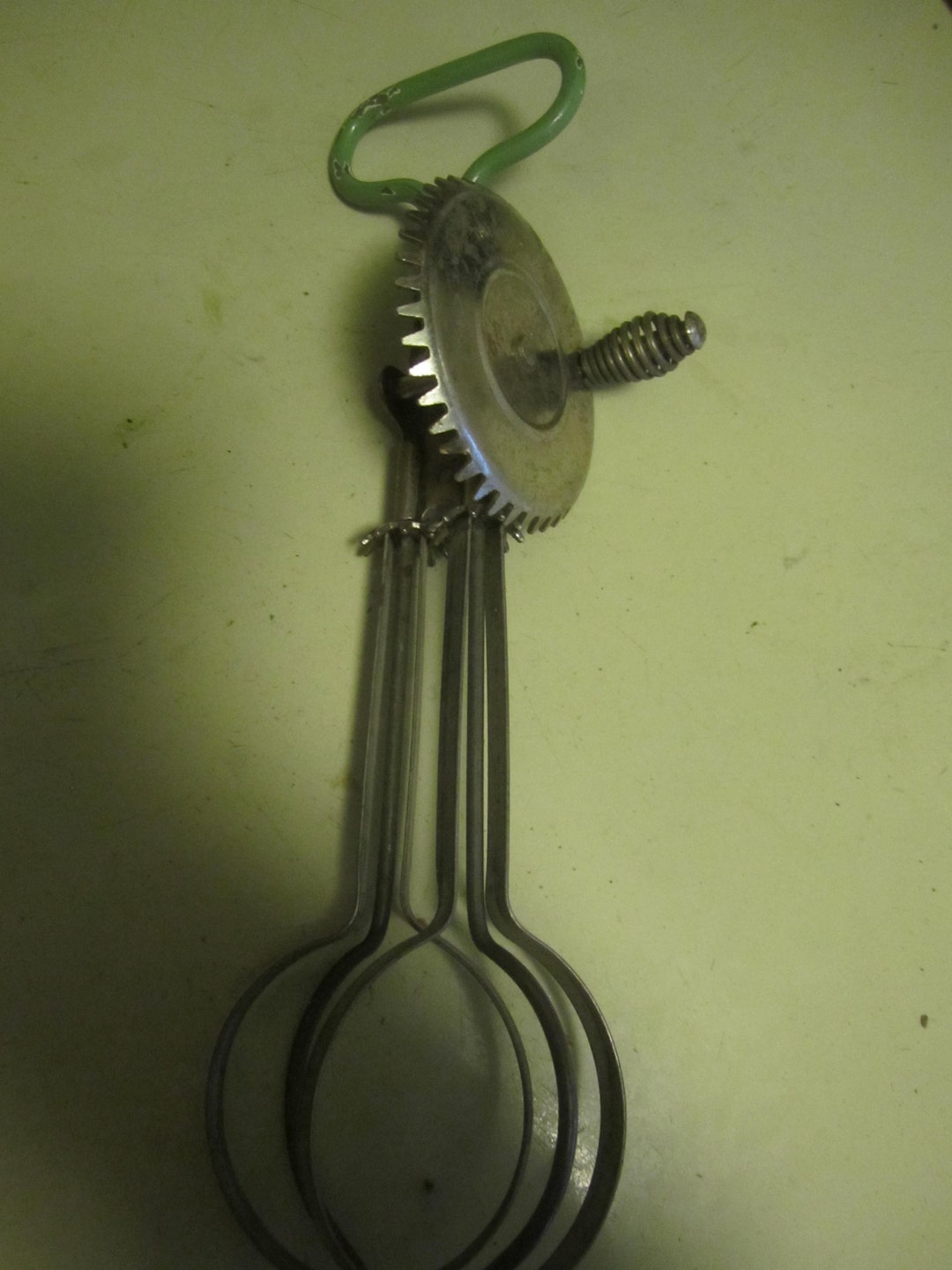 Vintage Hand Beater From 1923 Made by A J Vintage Egg Beater Farmhouse ...