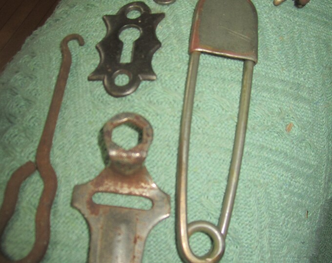 Vintage Laundry Pin Roller Skate Key Shoe Buttoner Can Opener Clock Key ...