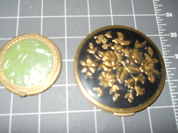 Vintage Compacts Powder Compact - Gem
