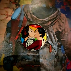The Last of Us Pins, Ellie and Joel Visit the Wyoming Museum, Ellie's ...