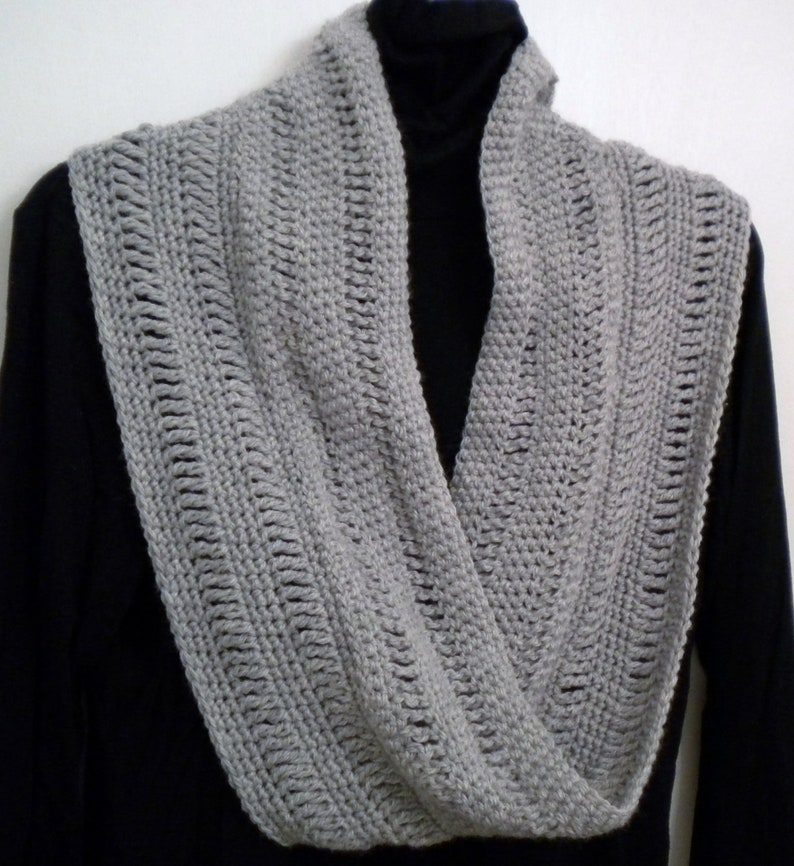 Crochet Infinity Scarf PATTERN- Mobius Twist / Crochet Mobius Scarf ...