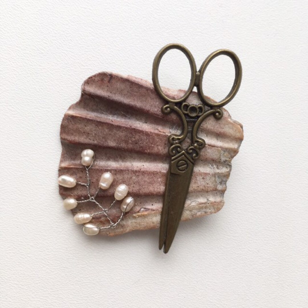 OOAK Real Shell Brooch With Scissors Charm and Pearls - Etsy