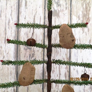 Primitive Faux German Single Feather Tree With Rusty Star and | Etsy