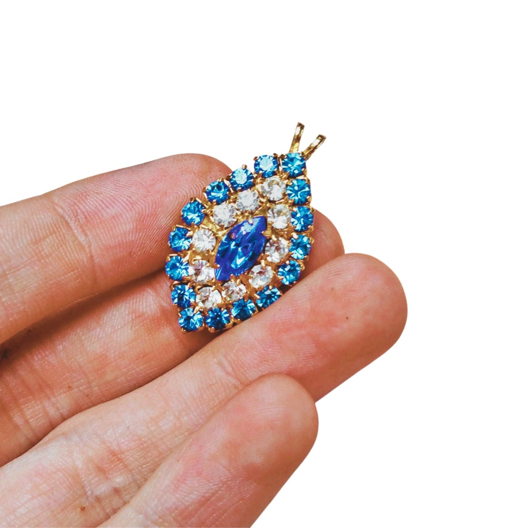 Sapphire Rhinestone Necklace Vintage Pendant in Blue and White Gold ...