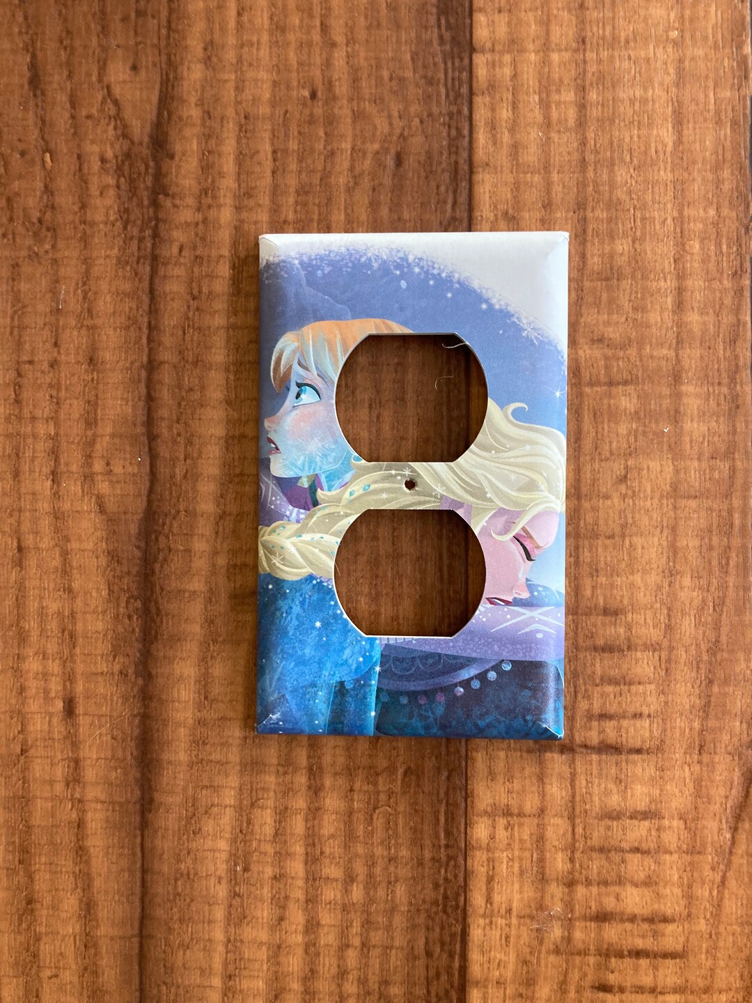 Frozen Elsa and Anna Electrical Outlet Cover, FROZ1 - Etsy