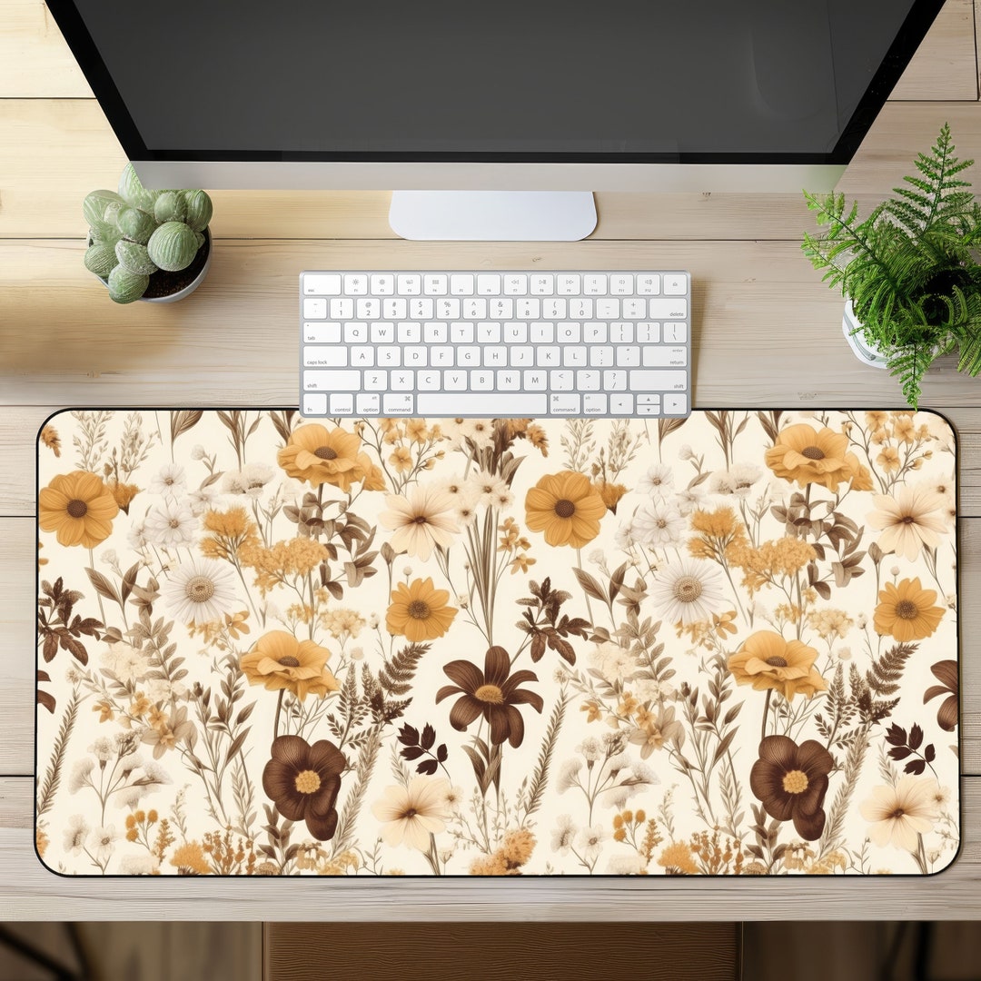 Vintage Cream Cottagecore Botanical Pressed Flowers Desk Mat, XL Mouse ...