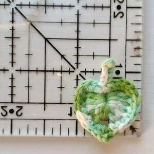 6 Crochet Leaves in Green Gradient YH-249-06 - Etsy