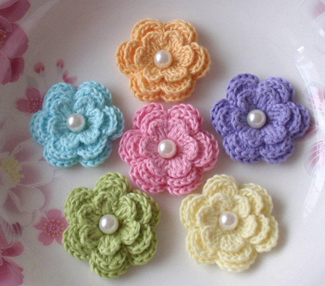 12 Crochet Flowers With Pearls in Multicolor YH-011-28 - Etsy