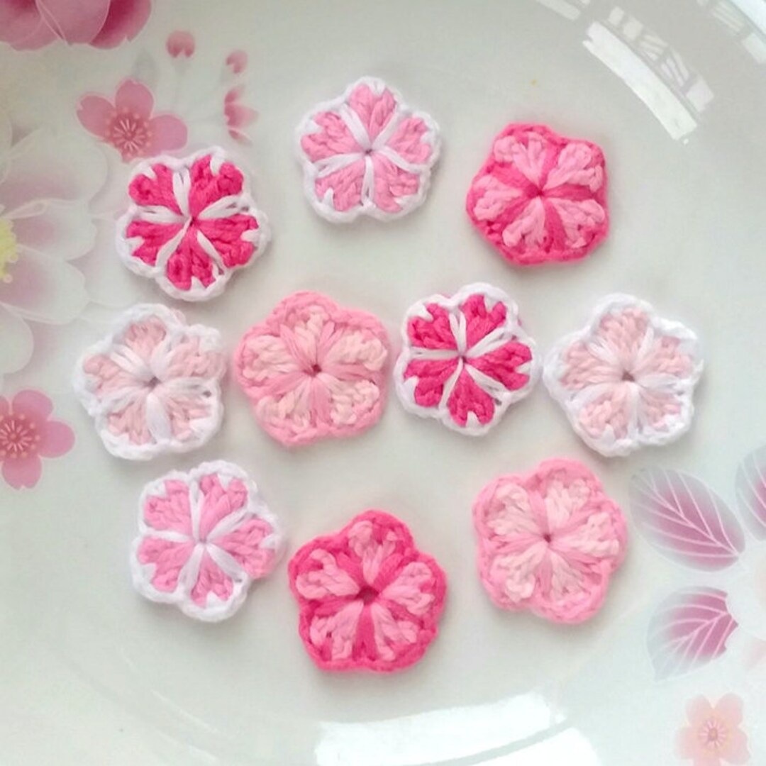 10 Mini Crochet Flowers in White, Lt Pink, Pink, Hot Pink (1 Inch) YH ...