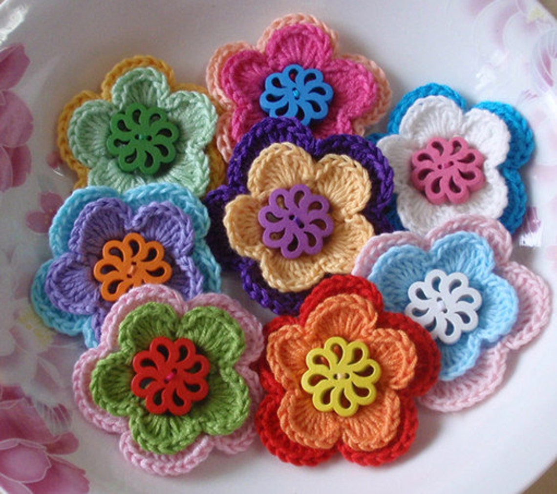 8 Crochet Flowers With Button in Multicolor YH-146-01 - Etsy