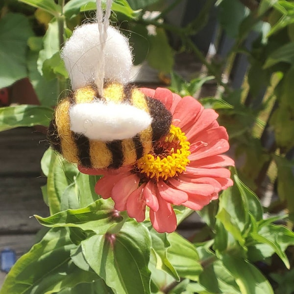Felt Bee - Etsy
