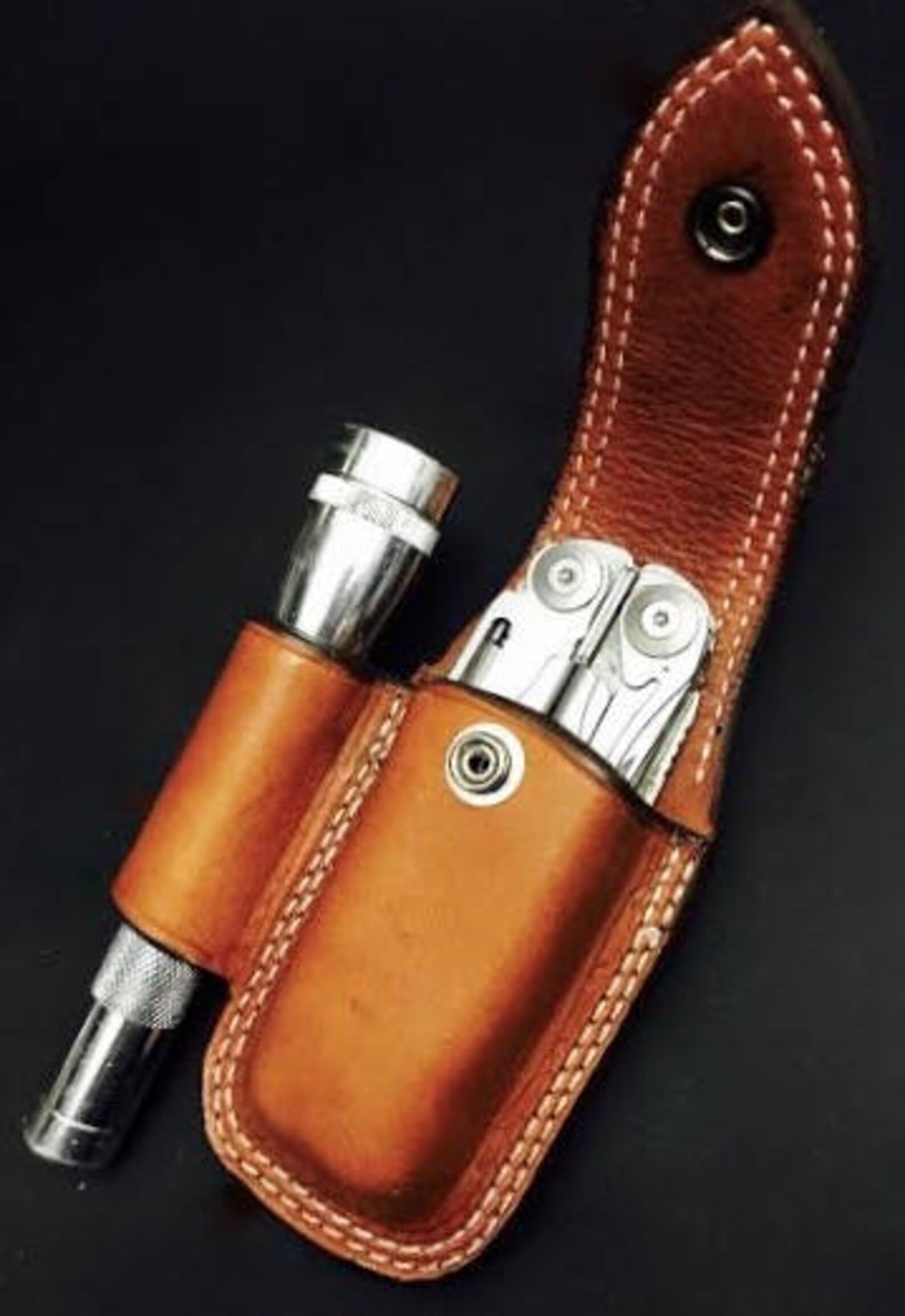 Nay's Custom Leather Multi-tool Case With a Light Loop - Etsy