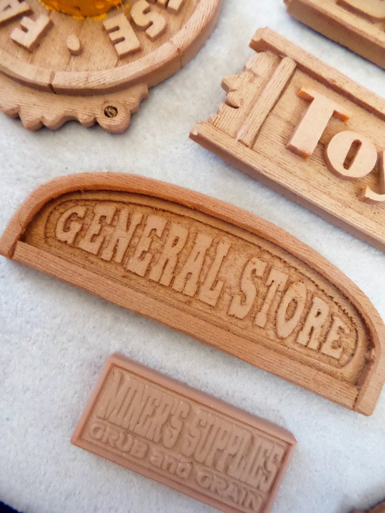 Miniature Group of Signs for Dollhouse Stores, Village, Diorama Boxes ...