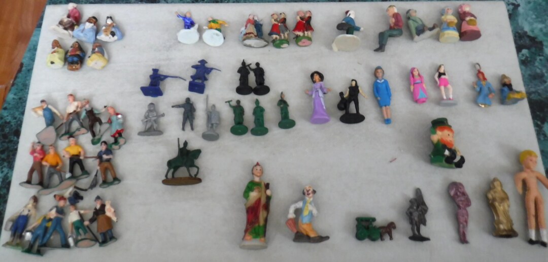 Vintage Lot of Tiny Figures - Etsy
