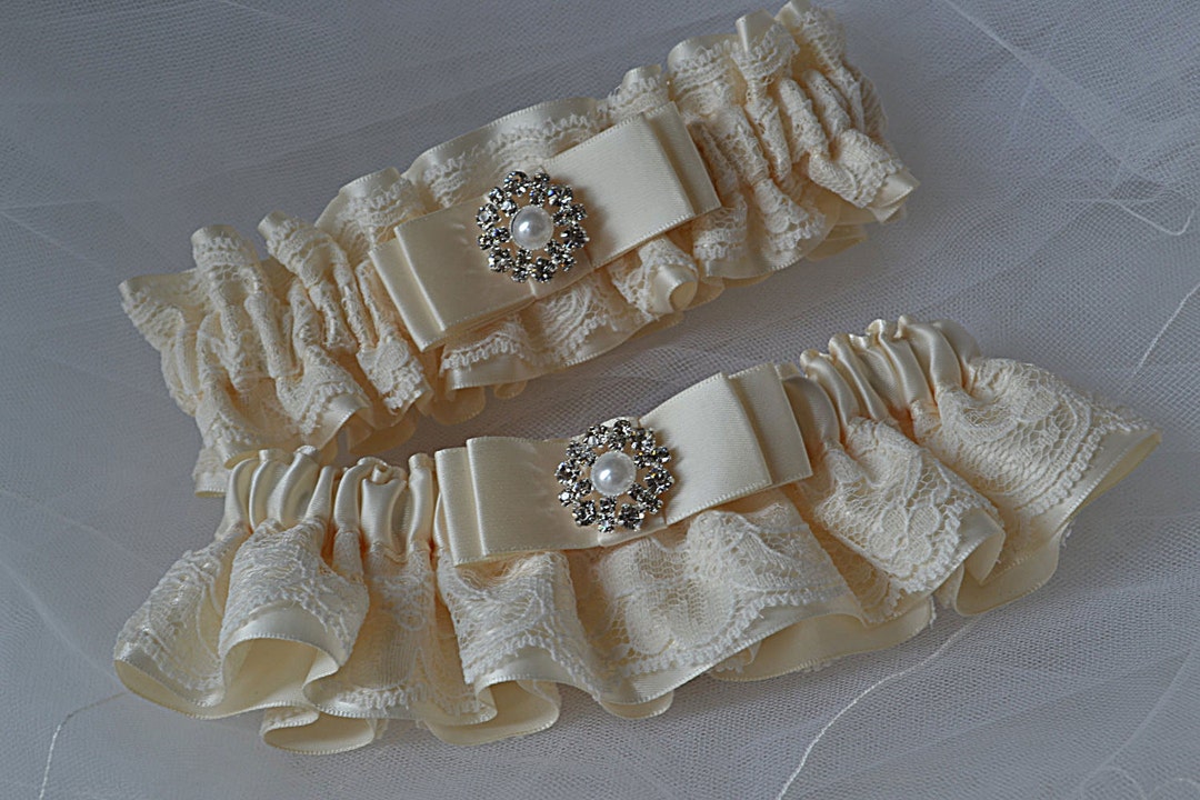 Wedding Garter Set Ivory Garters With Beautiful Ivory Raschel Lace ...