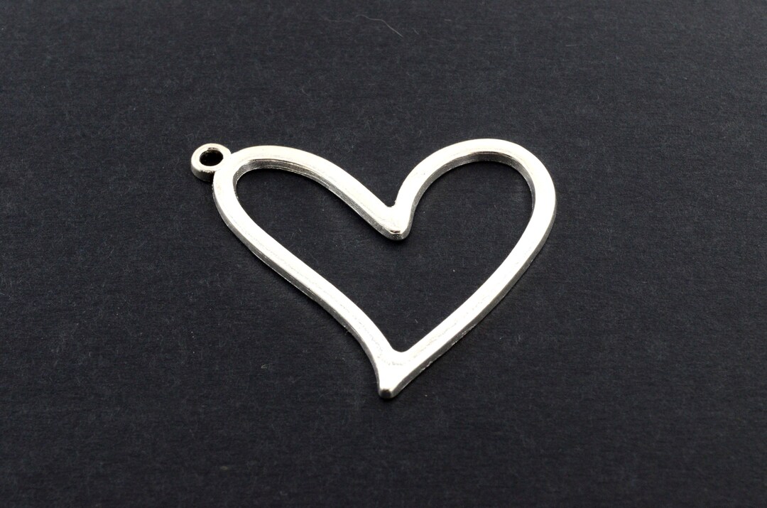 5, 10 or 20 Silver Open Heart Charm, Outline Heart Pendant, 41mm 372 - Etsy