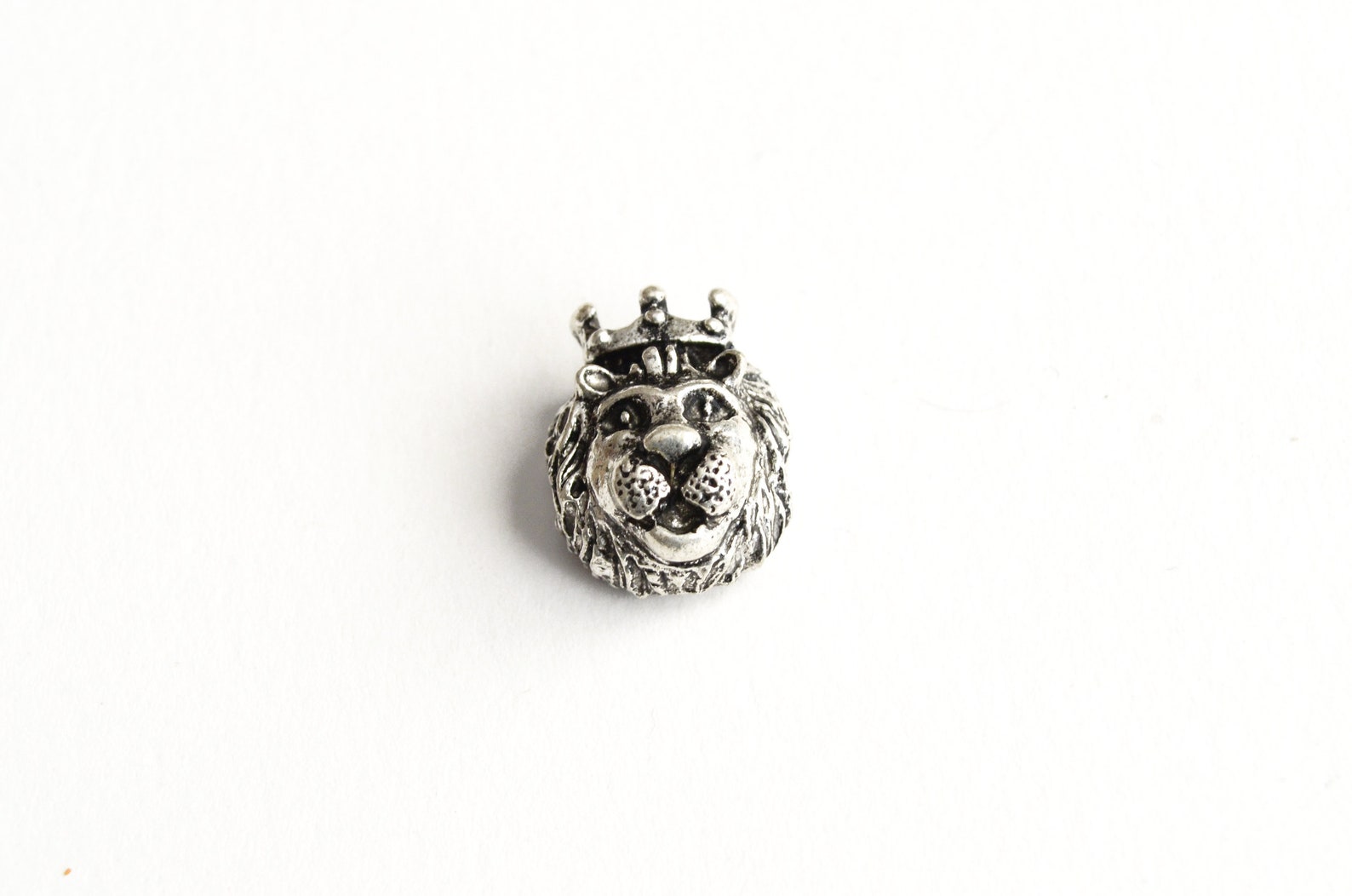 Lion Head Bead With Crown Antique Silver Toned 14mm X 11mm | Etsy