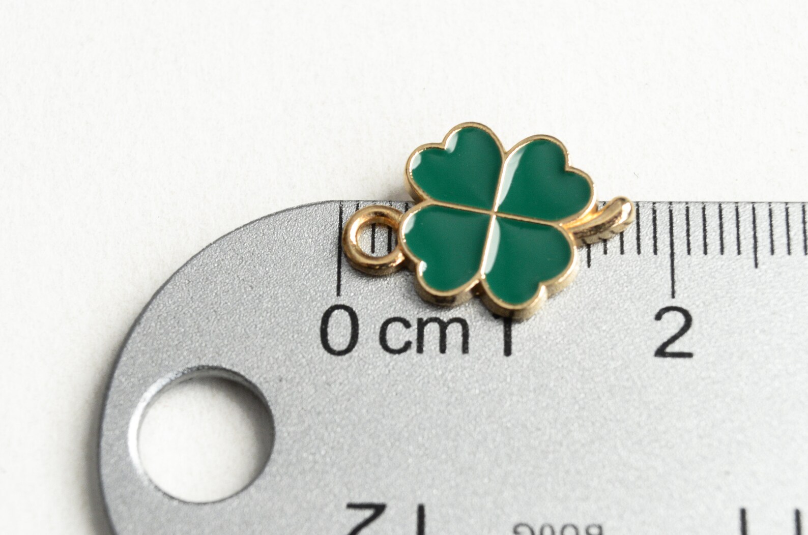 4 Green Shamrock Charms Four Leaf Clover Good Luck Pendants - Etsy