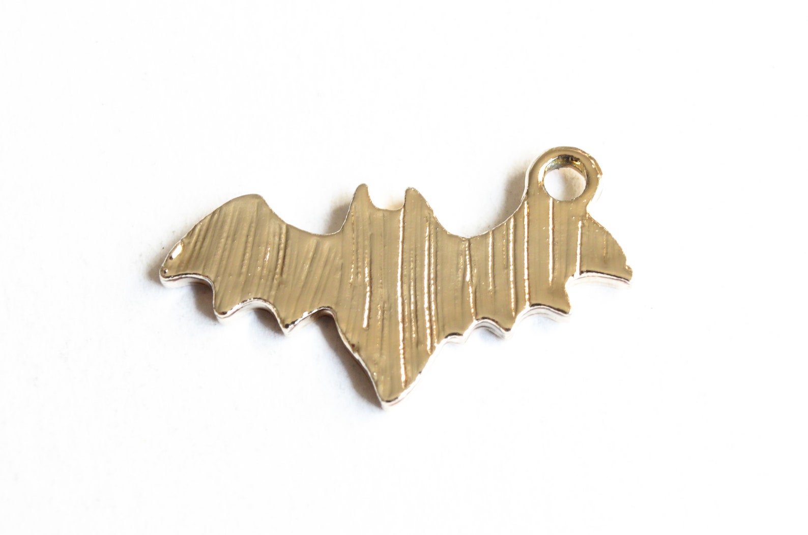 Bat Charms, Gold Toned, 14x23mm - 4 Pieces (887) - Etsy