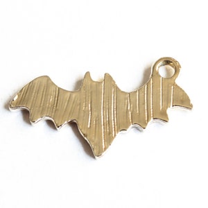 Bat Charms, Gold Toned, 14x23mm - 4 Pieces (887) - Etsy