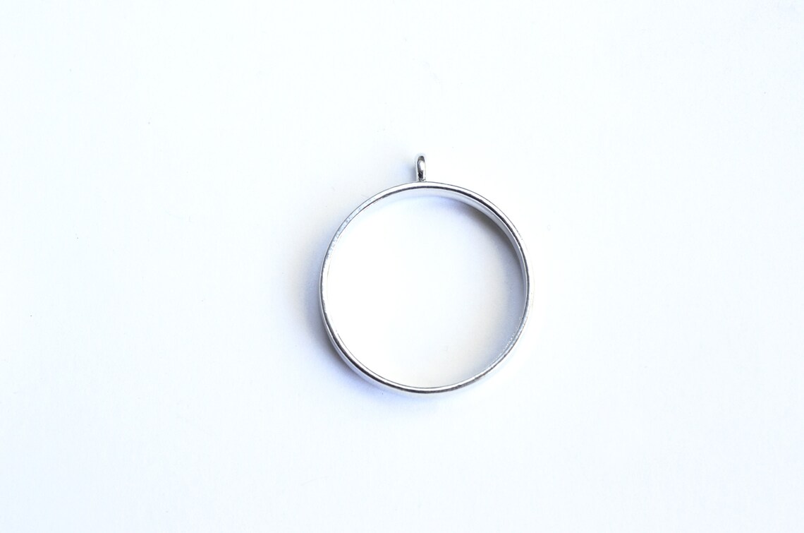 Round Open Bezel Pendant, Shiny Silver Frame Pendant, 28mm - 4 Pieces ...