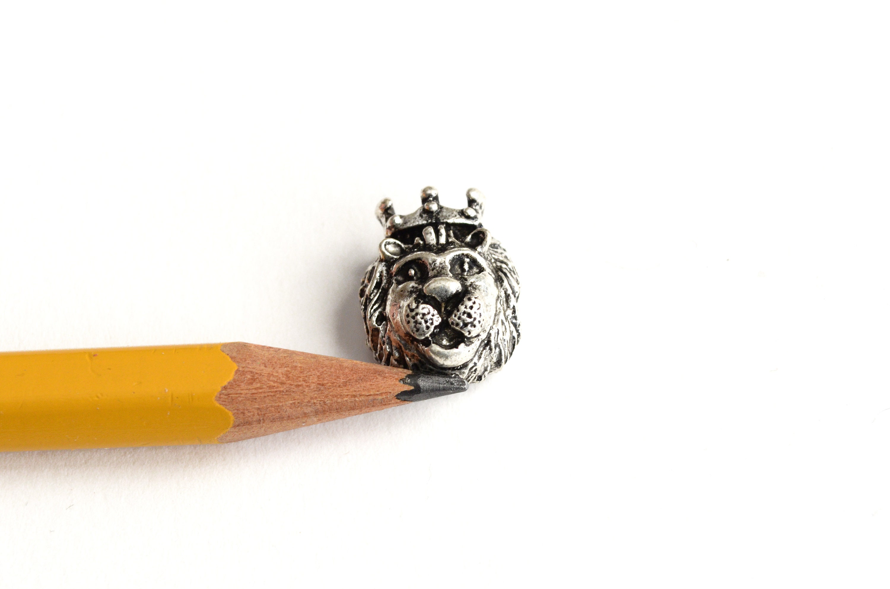 Lion Head Bead With Crown Antique Silver Toned 14mm X 11mm - Etsy