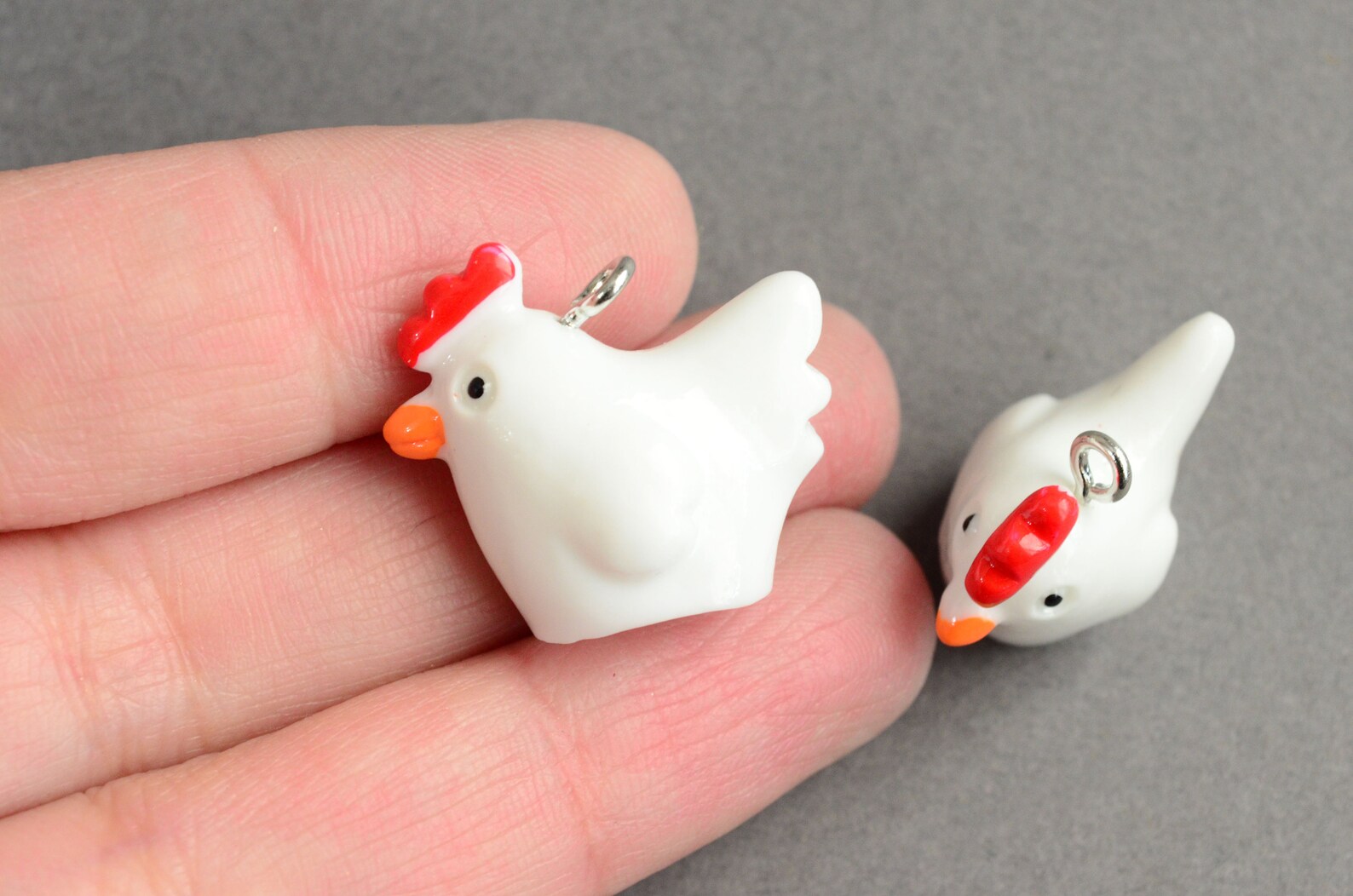 White Chicken Pendants, Plastic Resin Rooster Charms, 19mm X 22mm - 4 ...