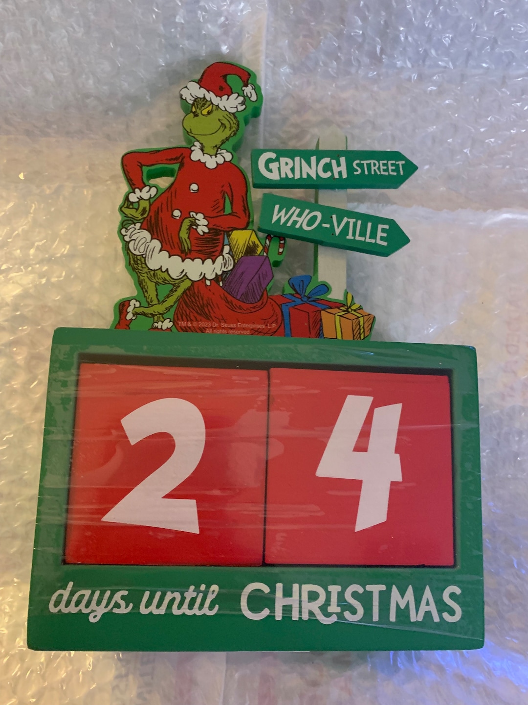 The Grinch Countdown to Christmas Calendar Decoration New Holiday Decor ...