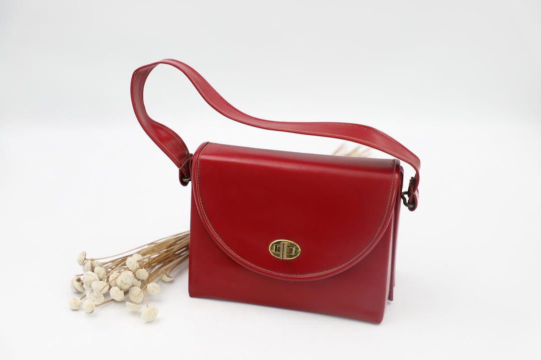 Vintage Red Vinyl Box Purse - Etsy