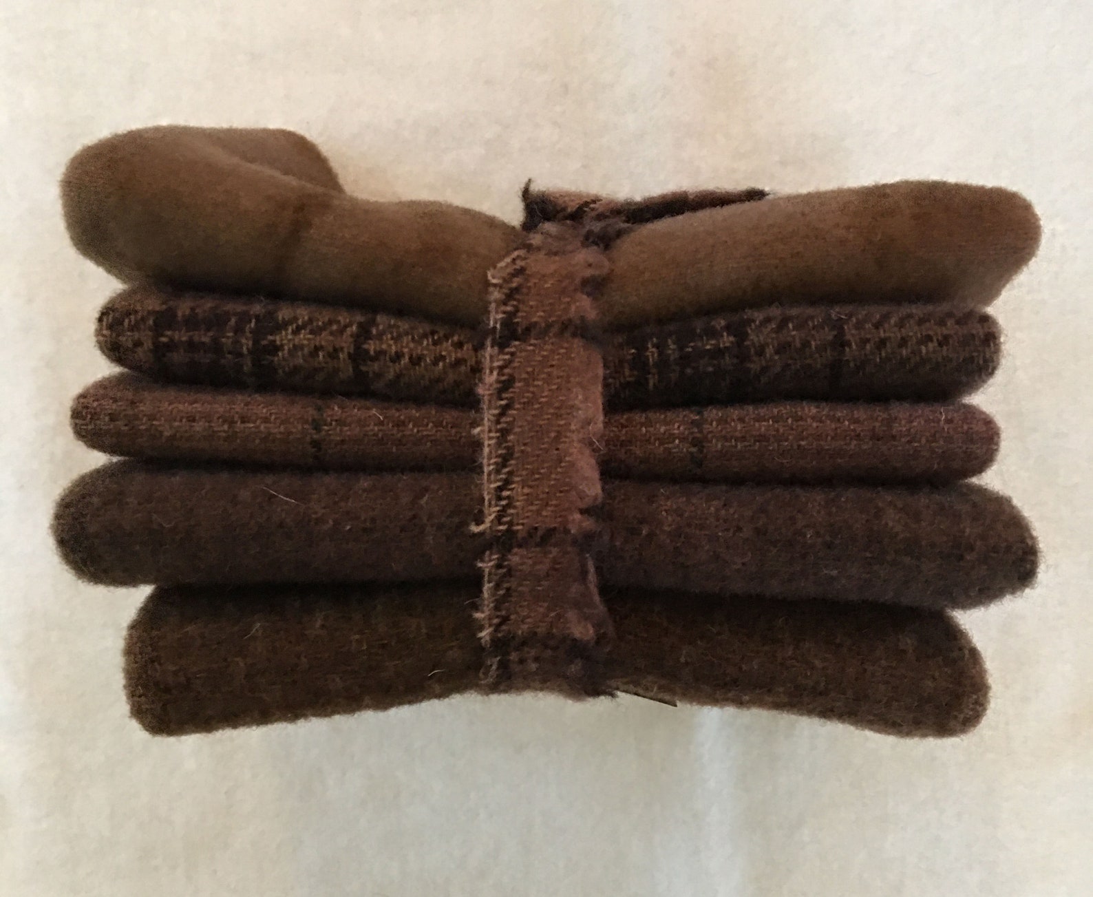 CHESTNUT BROWN Hand Dyed Wool Bundle for Rug Hooking and Wool - Etsy