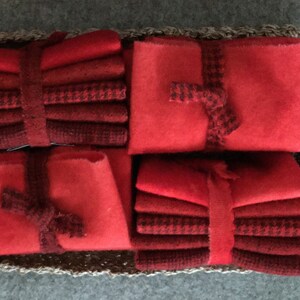 GERANIUM Hand Dyed Wool Bundle for Rug Hooking and Wool - Etsy