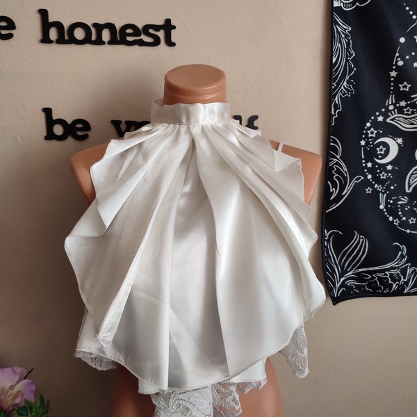 Jabot Necklace - Etsy