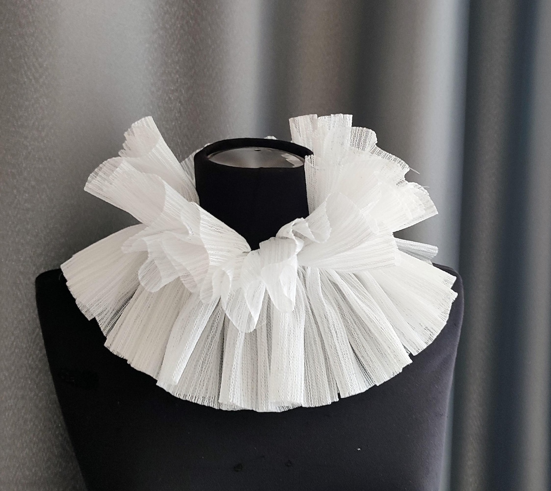 High Neck Ruff Collar White Ruffle High Neck Elizabethan Ruff Vertical ...