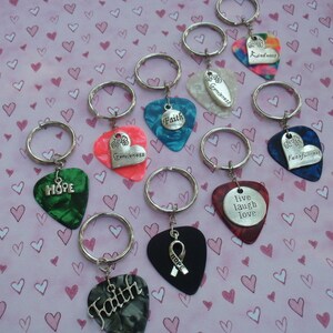 Faith Hope Key Chain, 16 Colors Choice Guitar Pick, Gentleness ...
