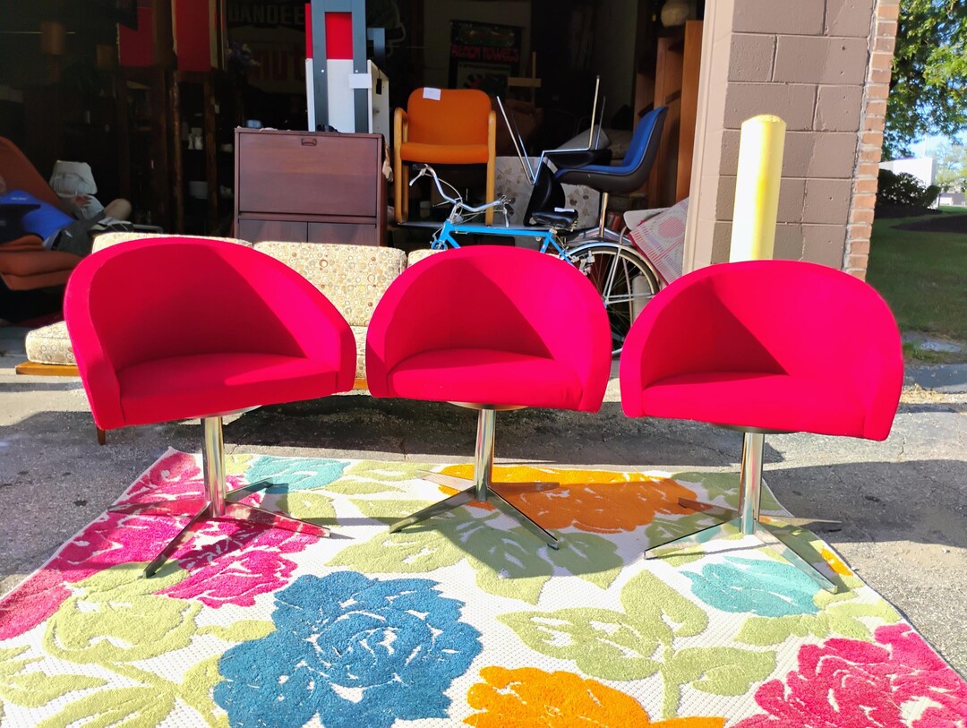 Set of 2 Vintage Style Swivel Lounge Chairs by Hawthorne - Etsy