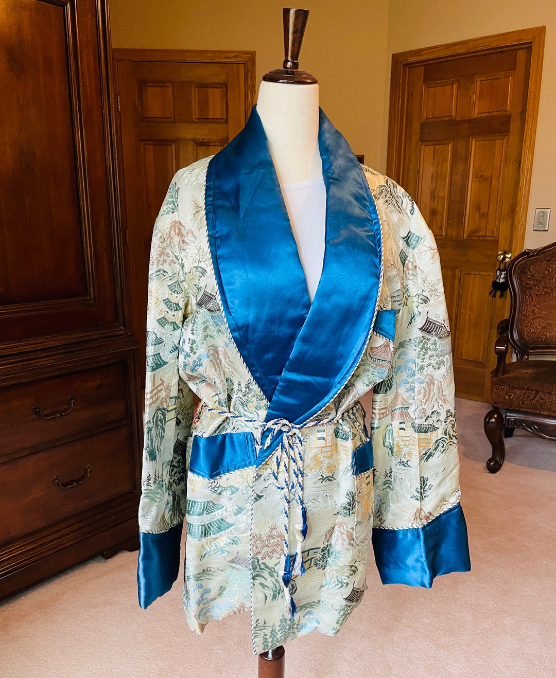 1950s Mens Vintage Chinoiserie Brocade Smoking Jacket Robe With Blue ...