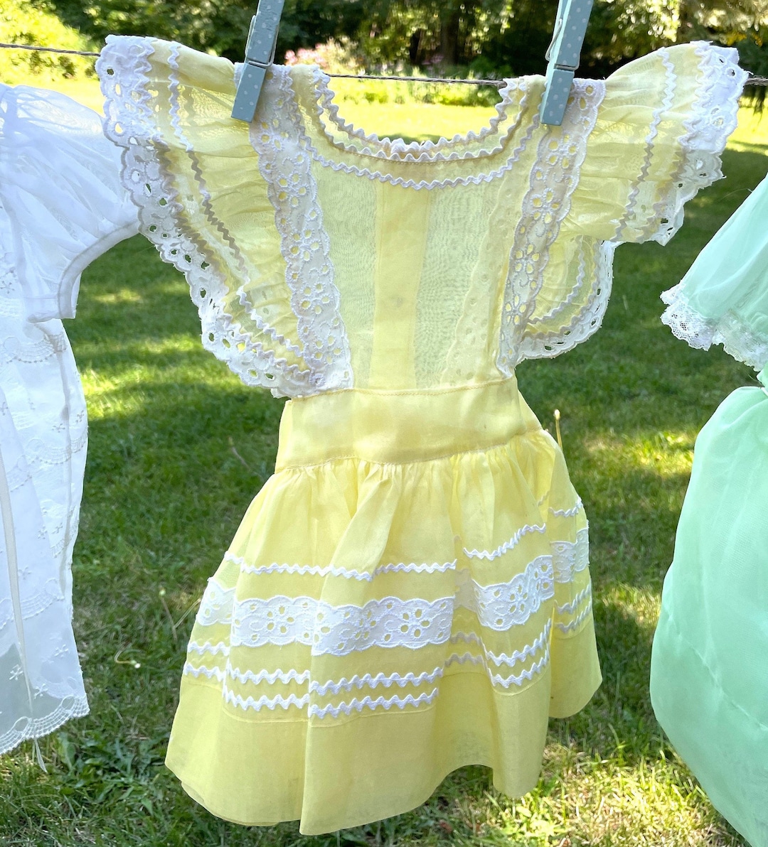 Vintage 1950’s Baby Girls Yellow Organza Translucent Pinafore Apron ...