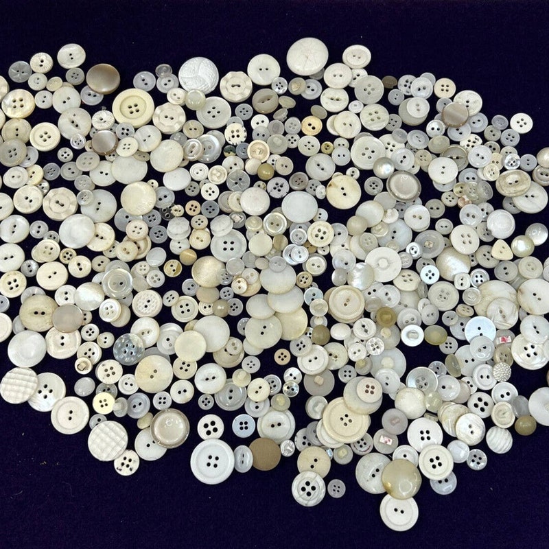 100 Buttons - Etsy