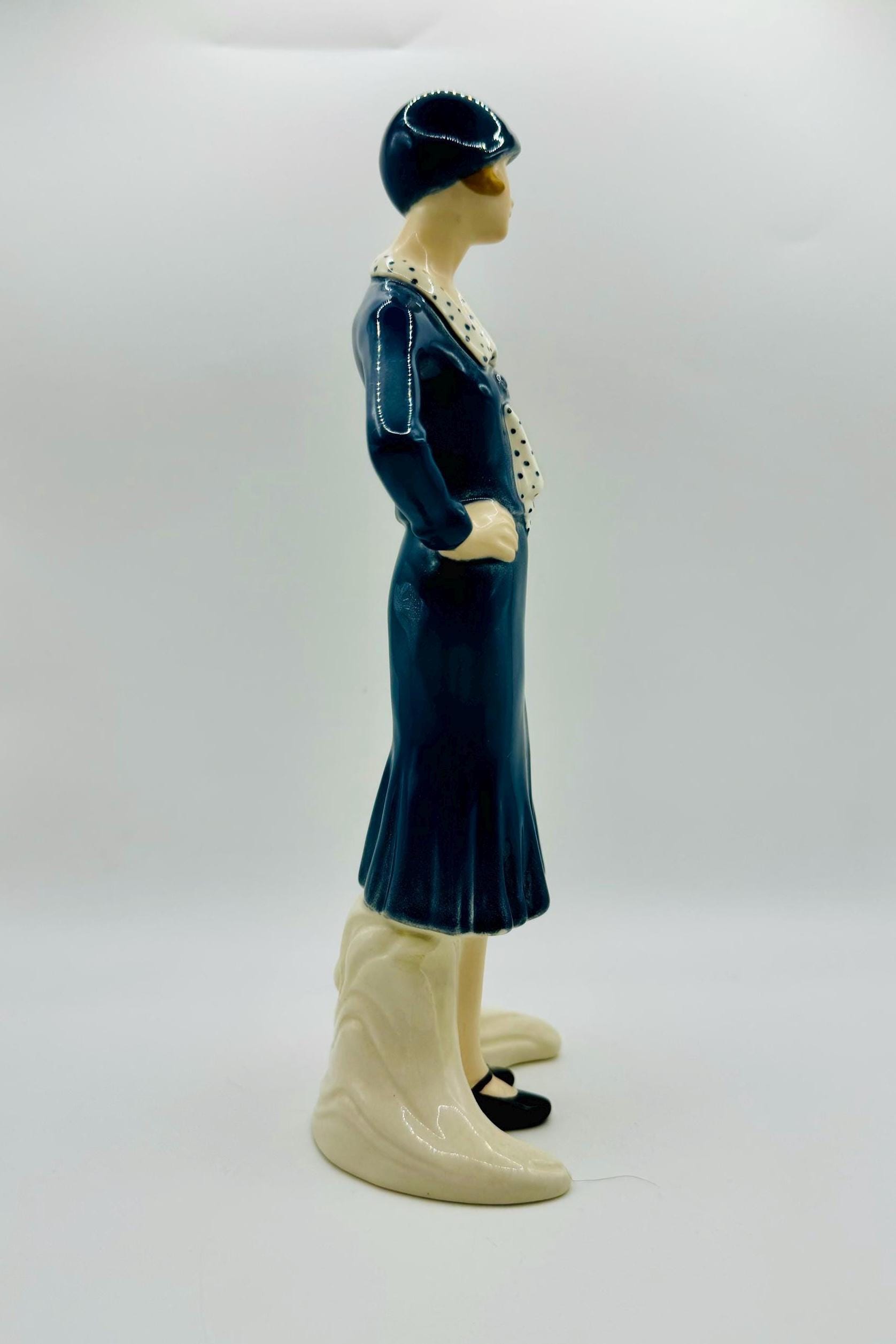 Vintage West Germany Goebel Figurine cosmopolitan Lady - Etsy
