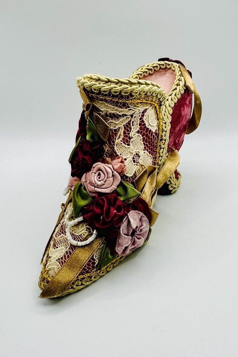 Vintage Wayne M. Kleski Shoe Trinket Box: Burgundy Velvet & Lace - Etsy