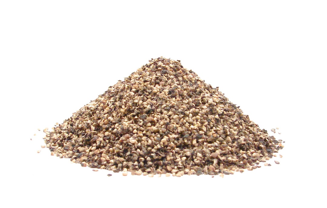 Black Pepper, Coarse Cut - 4oz - Butcher Cut 12-14 Mesh Large Grain ...