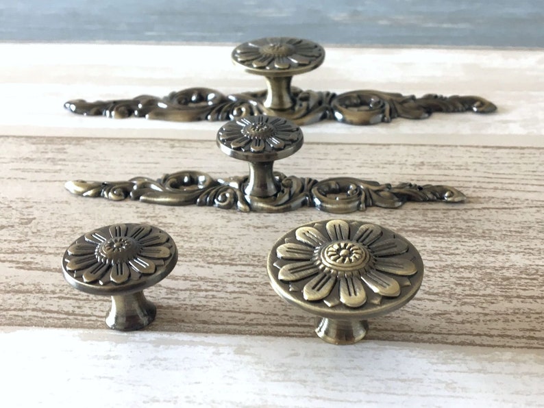 Antique Bronze Flower Knob Cabinet Pulls Floral Knobs Dresser | Etsy