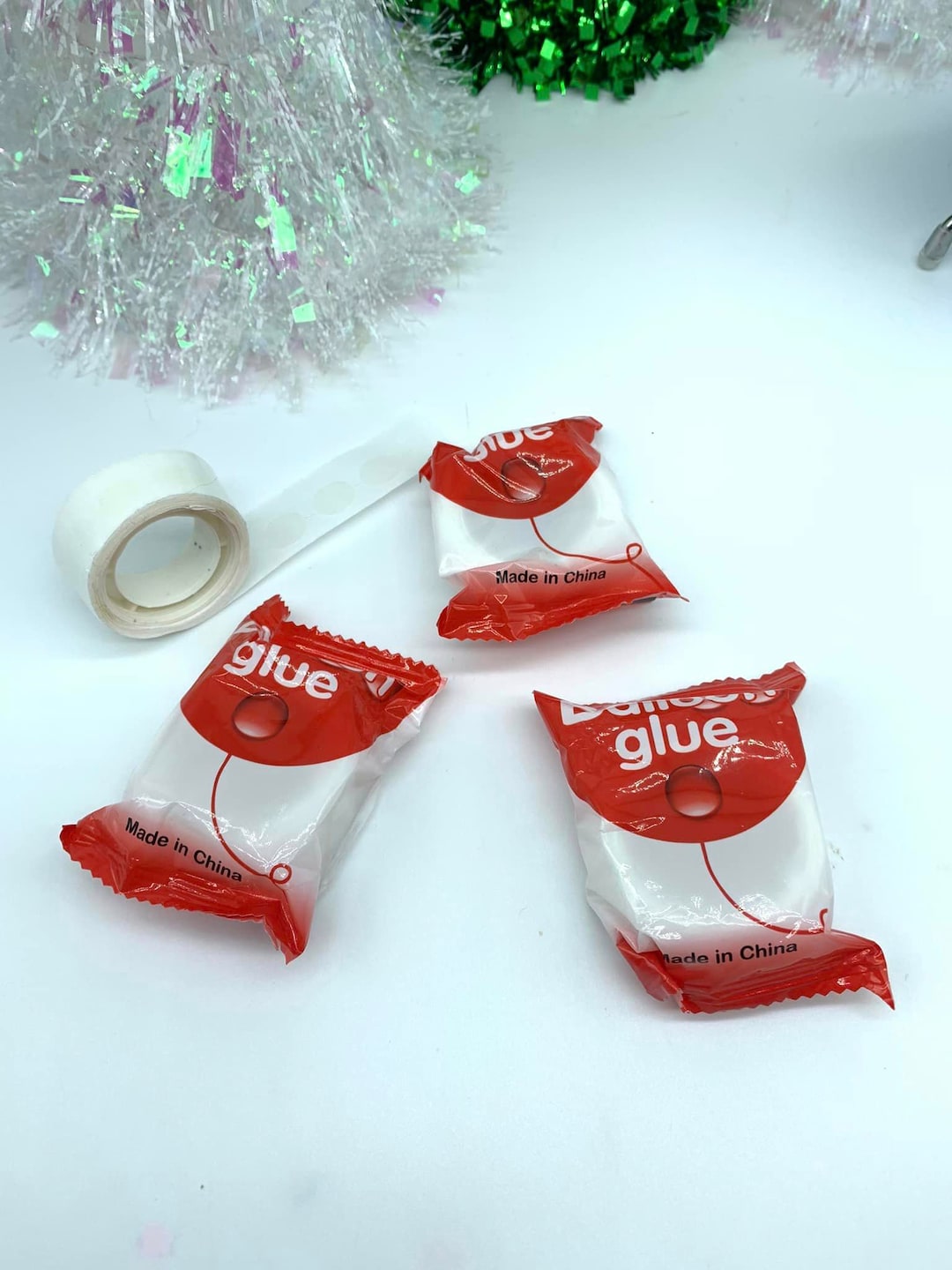 Balloon Glue 100pcs Sticky Dots per Roll - Etsy