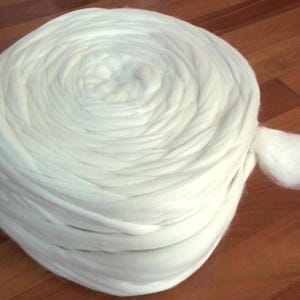 Wholesale 30 Lb Wool Roving Roll: Natural White Merino Fiber - Etsy